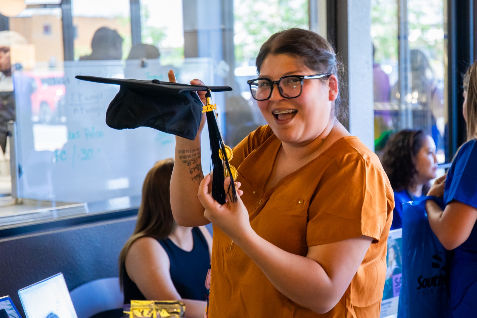 Southwest University Graduation Fair! - Southwest University